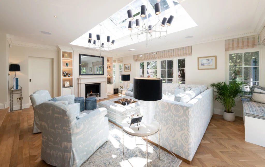 Manor House Interior Design: A Blend of Elegance